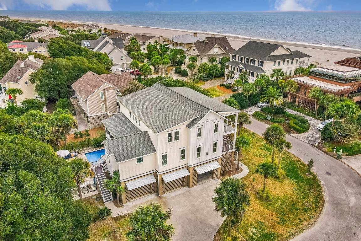 343 M² House ∙ 5 Bedrooms ∙ 12 Guests - Isle of Palms, SC