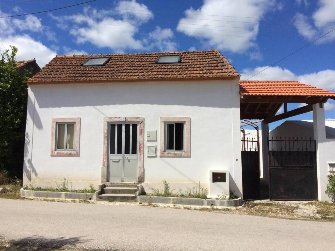 107 M² House ∙ 4 Bedrooms ∙ 8 Guests - Fátima