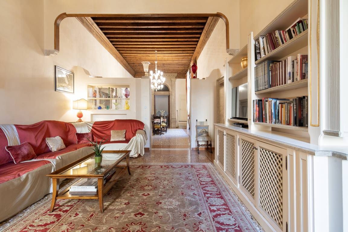 450 M² Maison De Vacances ∙ 4 Chambres ∙ 9 Personnes - Venice