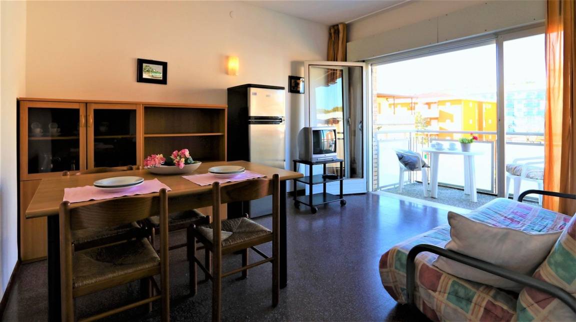 75 M² Apartment ∙ 4 Bedrooms ∙ 9 Guests - Bibione