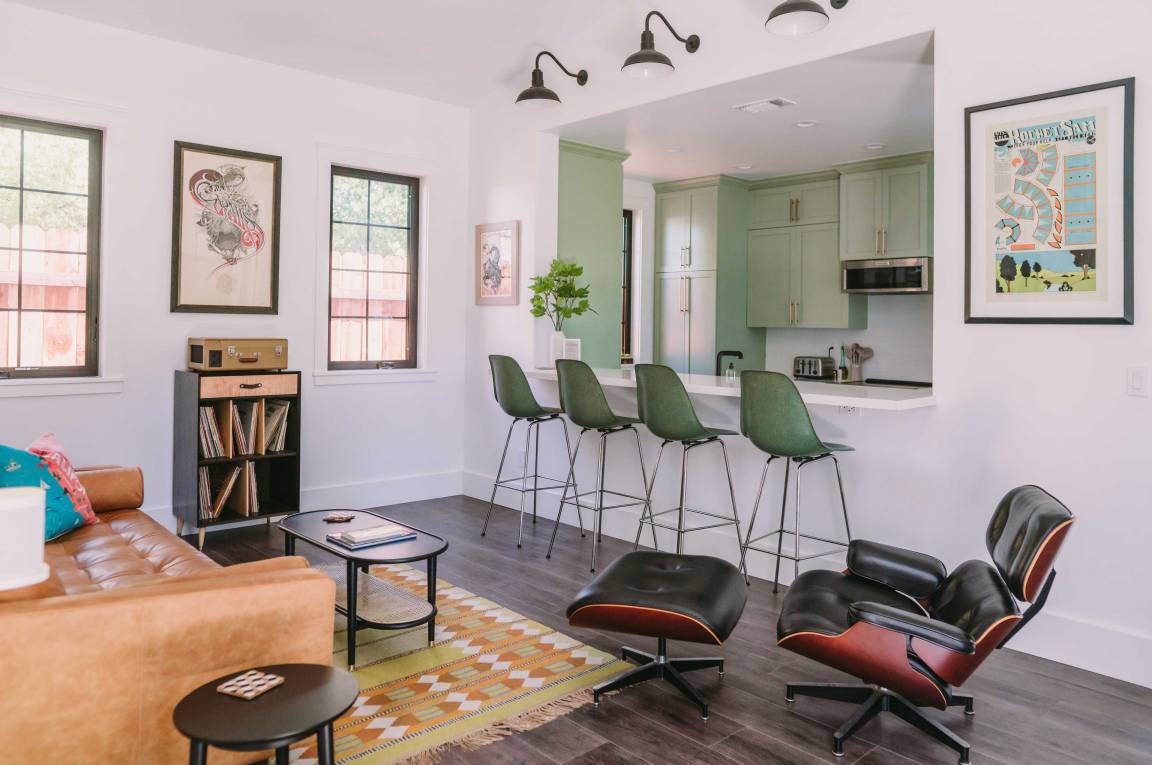 86 M² House ∙ 2 Bedrooms ∙ 5 Guests - Sacramento, CA