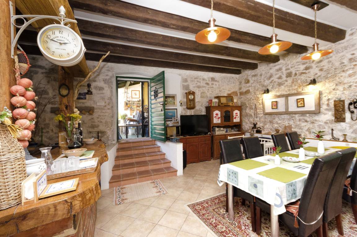 75 M² Apartment ∙ 2 Bedrooms ∙ 4 Guests - Vodice