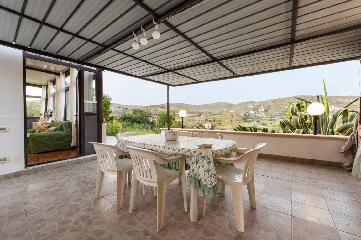 120 M² Ferienhaus ∙ 3 Schlafzimmer ∙ 5 Gäste - Realmonte