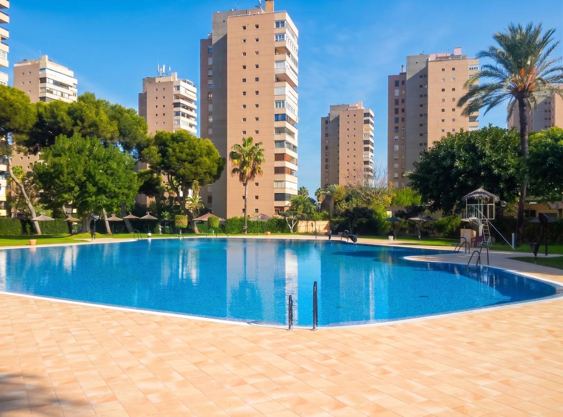 30 M² Apartament Typu Studio ∙ 1 Sypialnia ∙ 2 Gości - Torremolinos