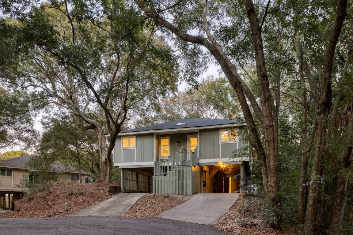 116 M² House ∙ 3 Bedrooms ∙ 10 Guests - Isle of Palms, SC