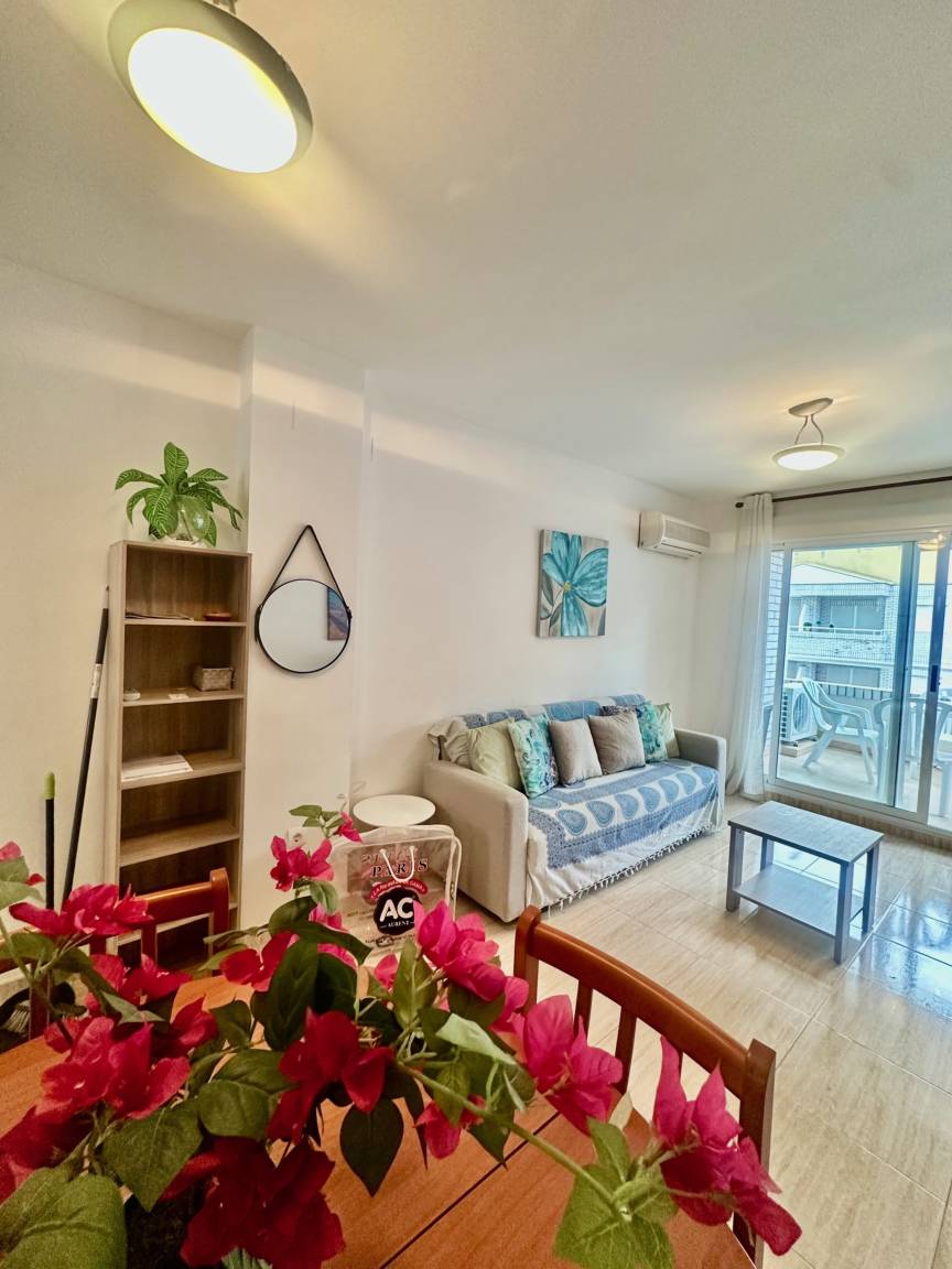 70 M² Apartamento ∙ 3 Habitaciones ∙ 6 Huéspedes - Benicàssim