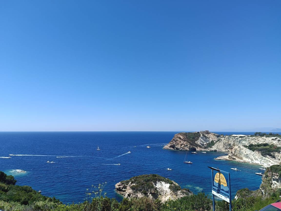 60 M² Apartment ∙ 2 Bedrooms ∙ 5 Guests - Ponza