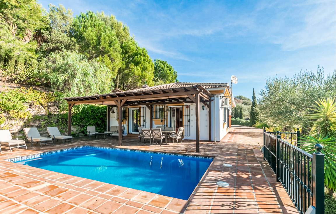 180 M² Ferienhaus ∙ 2 Schlafzimmer ∙ 4 Gäste - Canillas de Albaida