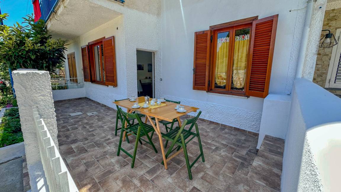75 M² Ferienwohnung ∙ 2 Schlafzimmer ∙ 4 Gäste - Cala Gonone
