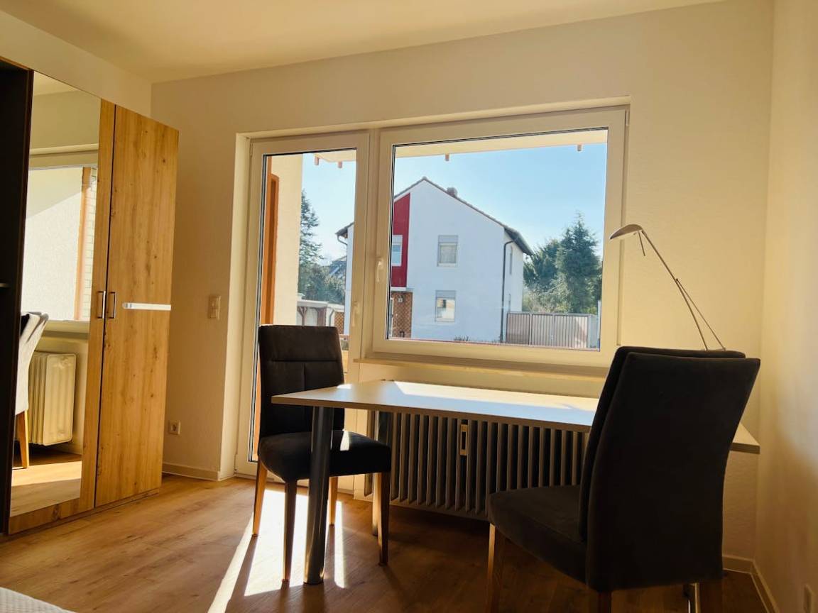 16 M² Habitación Privada ∙ 1 Habitación ∙ 1 Huésped - Fráncfort del Meno