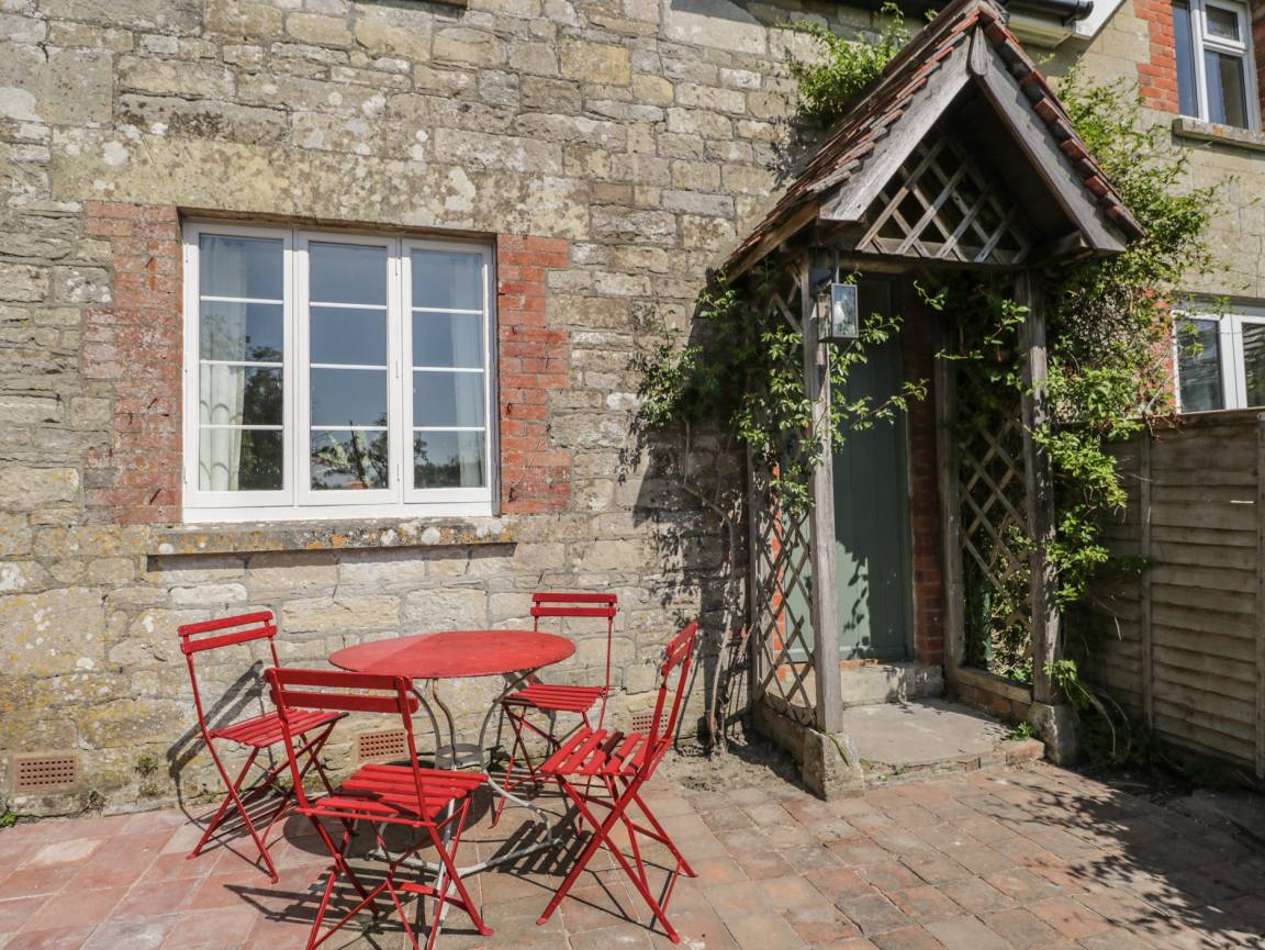 Cottage ∙ 2 Bedrooms ∙ 4 Guests - Wiltshire