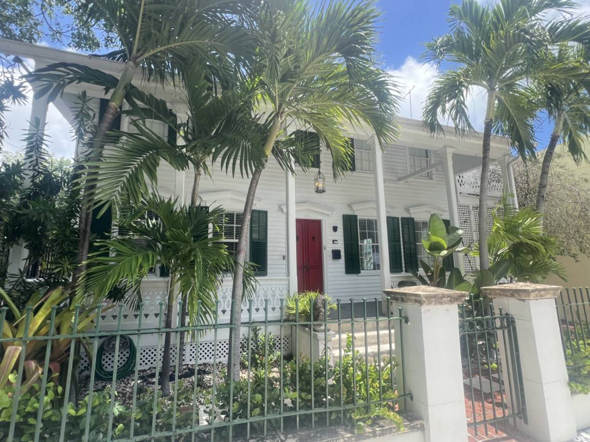 162 M² Ferienhaus ∙ 4 Schlafzimmer ∙ 8 Gäste - Key West, FL
