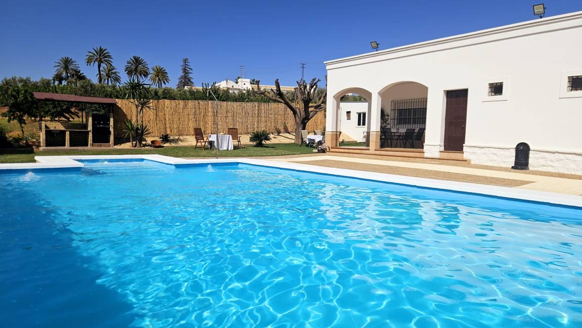 90 M² Casa ∙ 3 Habitaciones ∙ 6 Huéspedes - Marchena