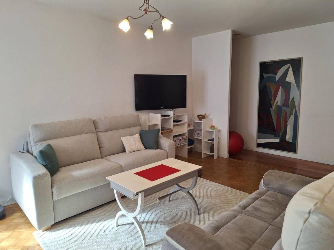 73 M² Huoneisto ∙ 2 Makuuhuonetta ∙ 6 Vierasta - Thonon-les-Bains