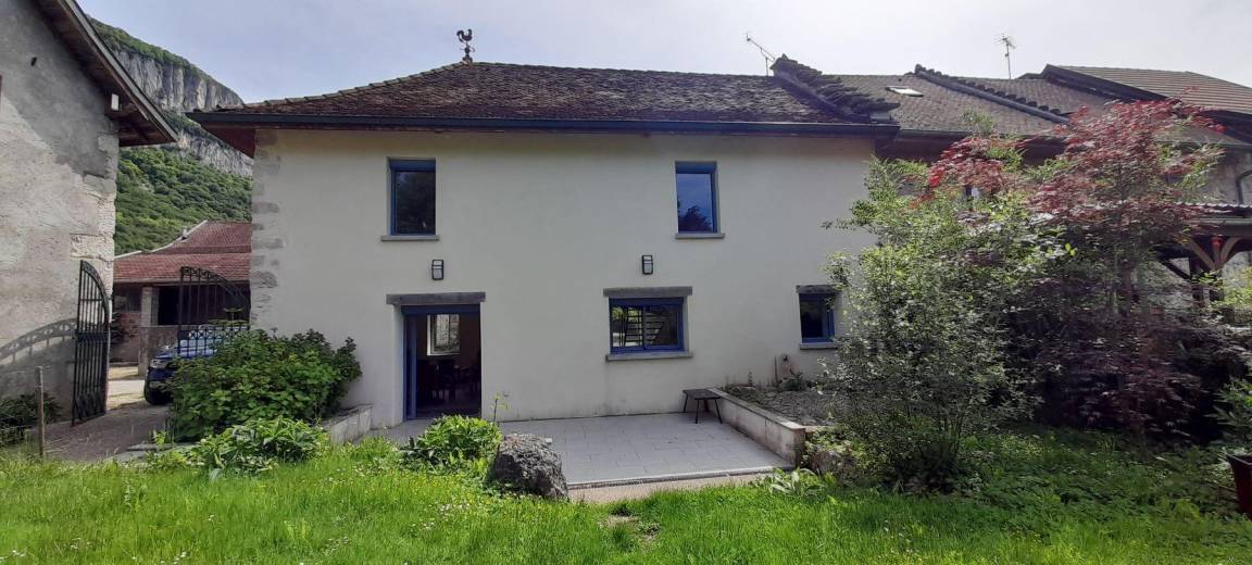 125 M² Gîte ∙ 3 Chambres ∙ 7 Personnes - Les Abrets