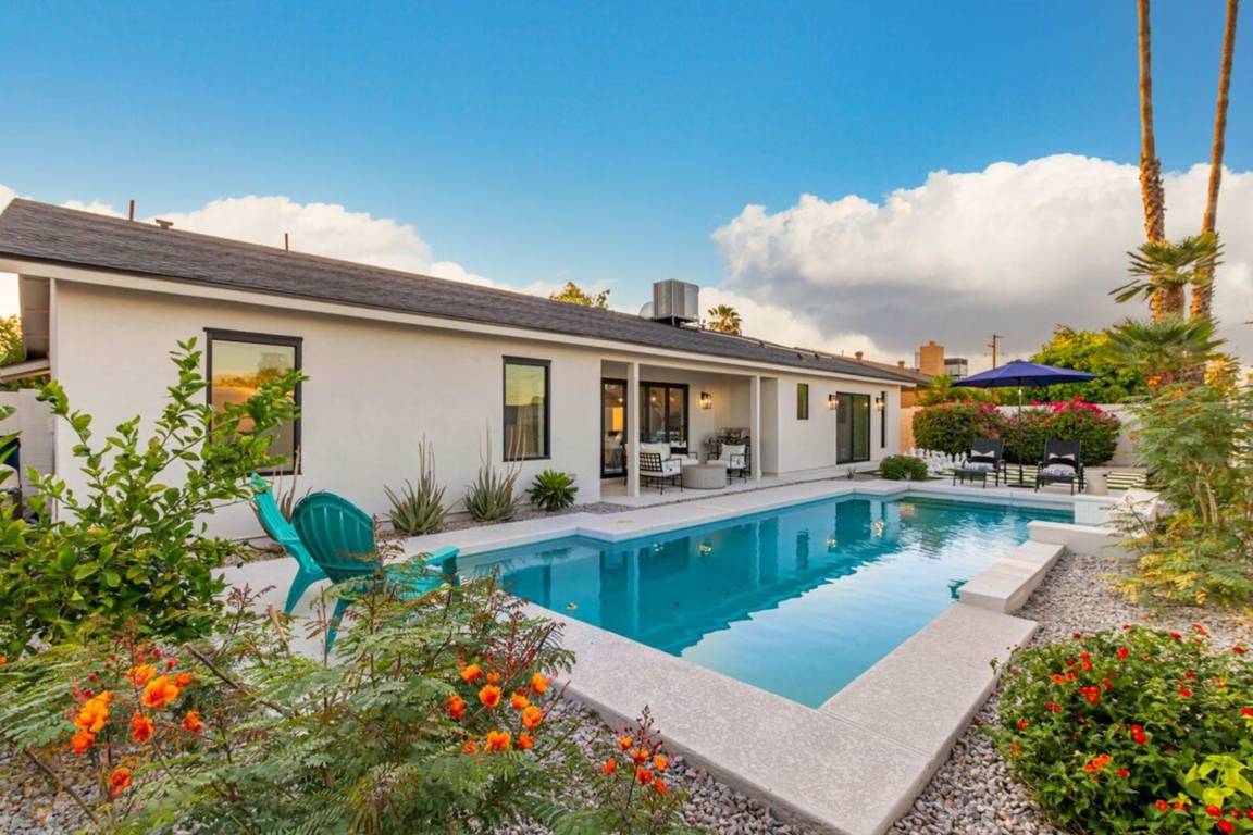 House ∙ 4 Bedrooms ∙ 10 Guests - Scottsdale, AZ