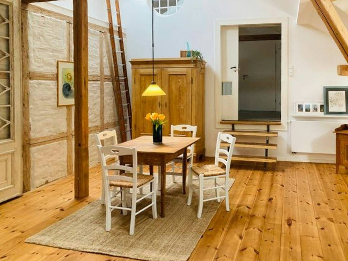 135 M² Huoneisto ∙ 1 Makuuhuone ∙ 2 Vierasta - Bad Segeberg