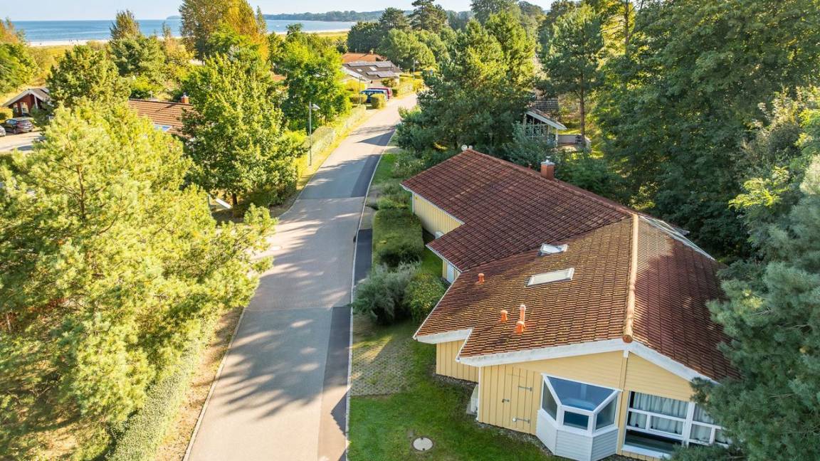 195 M² House ∙ 6 Bedrooms ∙ 12 Guests - Lübeck