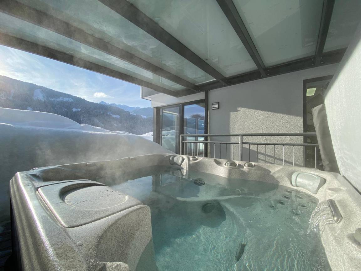 85 M² Ferienhaus ∙ 2 Schlafzimmer ∙ 4 Gäste - Obertilliach