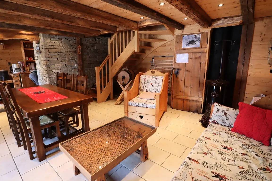 70 M² Chalet ∙ 2 Bedrooms ∙ 6 Guests - Beaufort