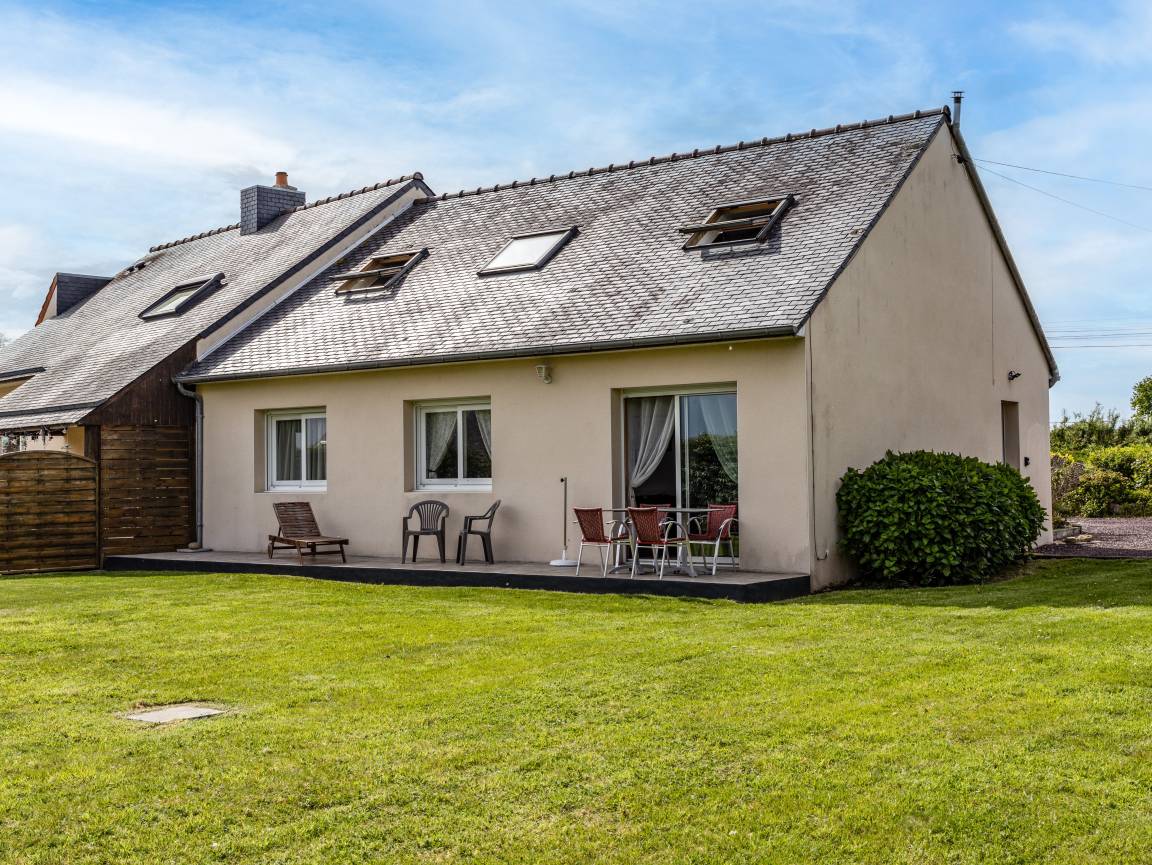80 M² Maison De Vacances ∙ 3 Chambres ∙ 6 Personnes - Plage Saint Guirec