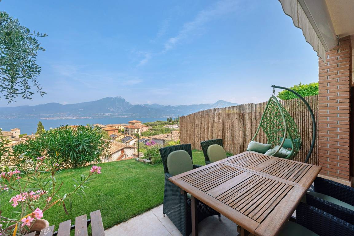 80 M² Apartamento ∙ 2 Habitaciones ∙ 4 Huéspedes - Torri del Benaco