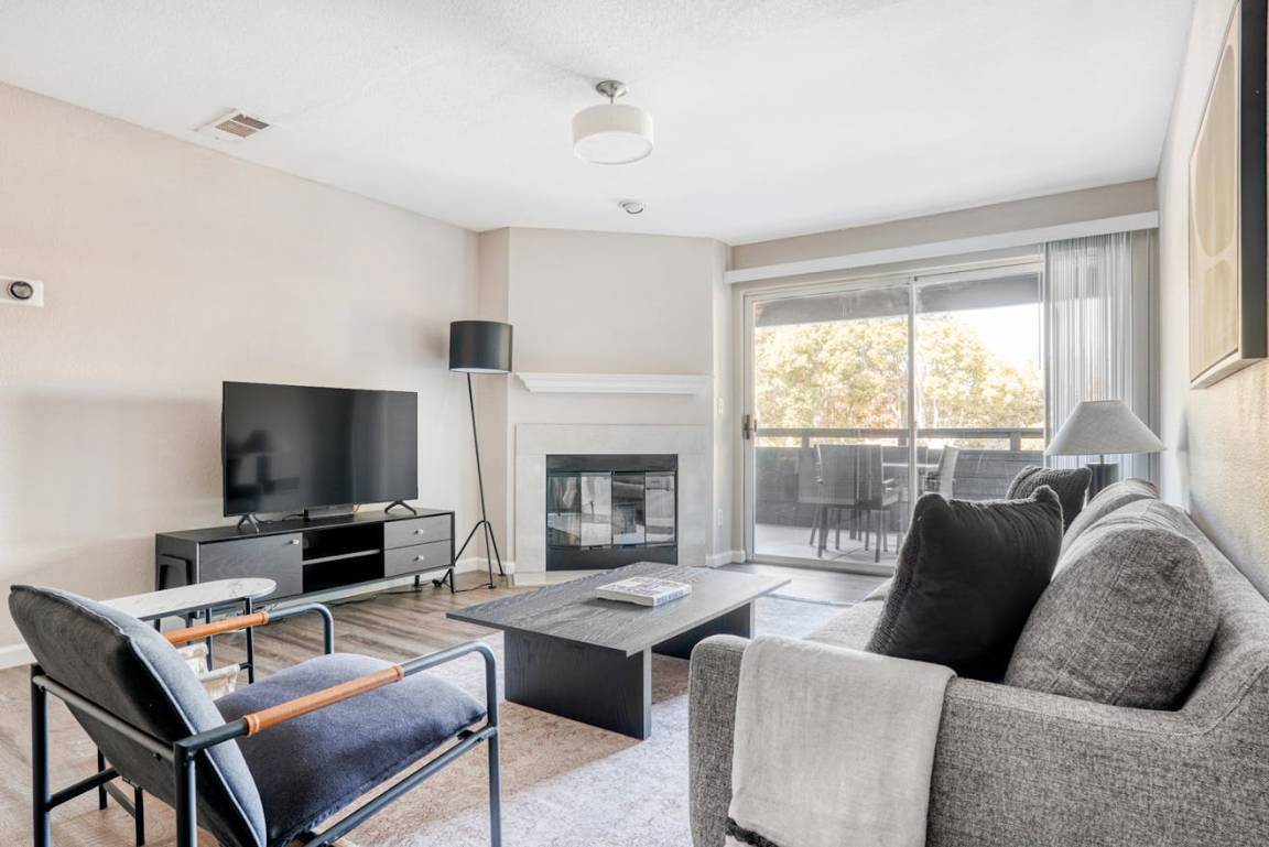 126 M² Apartment ∙ 3 Bedrooms ∙ 6 Guests - Sunnyvale, CA