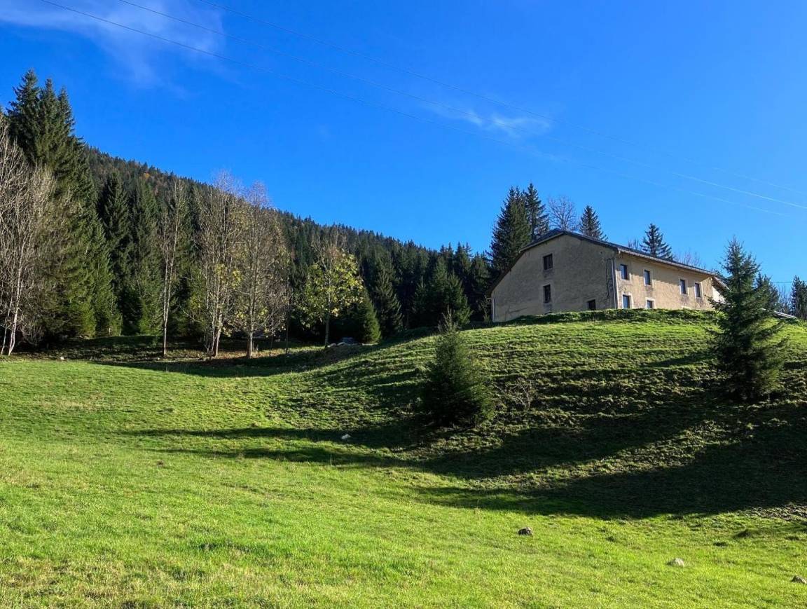 63 M² Gîte ∙ 2 Chambres ∙ 6 Personnes - Ain