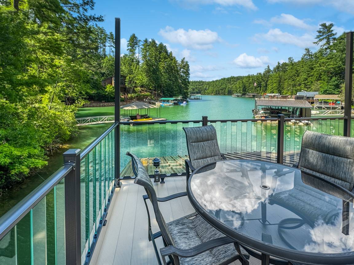 Cabin ∙ 5 Bedrooms ∙ 12 Guests - Blue Ridge, GA