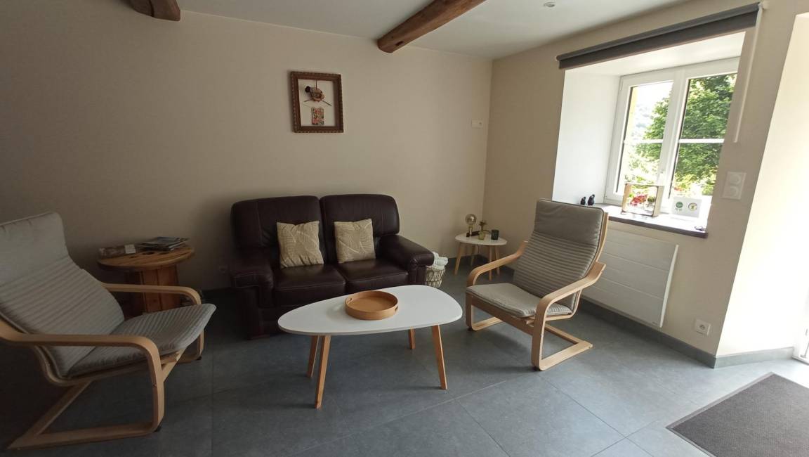 80 M² Gîte ∙ 2 Chambres ∙ 4 Personnes - Ardennes