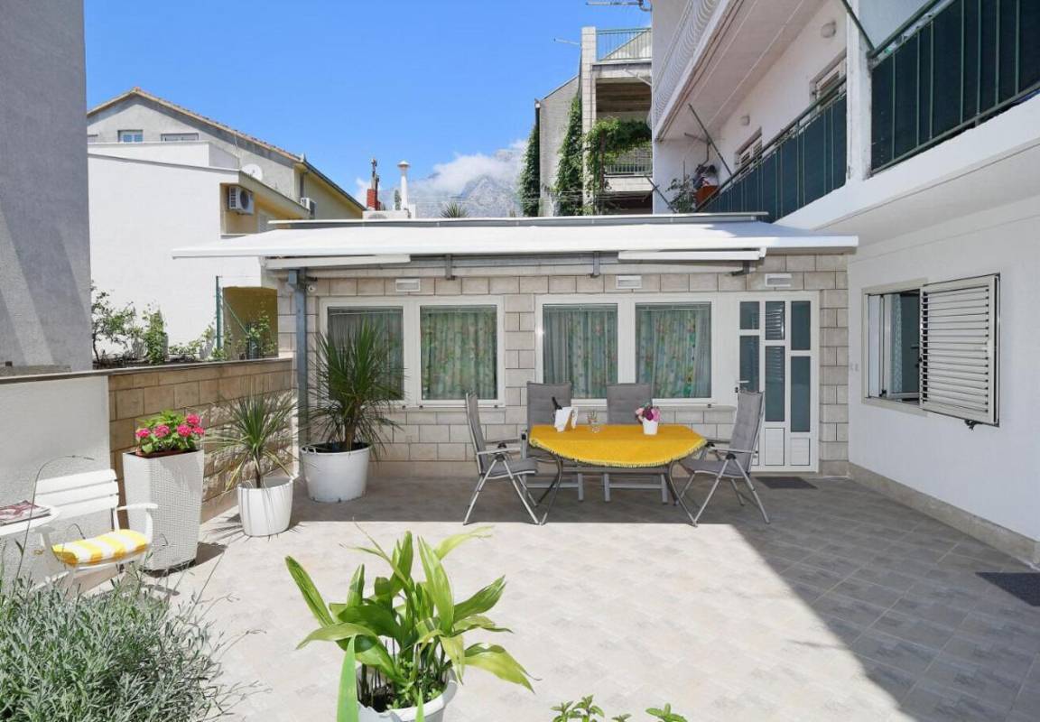 78 M² Appartement ∙ 2 Chambres ∙ 4 Personnes - Makarska