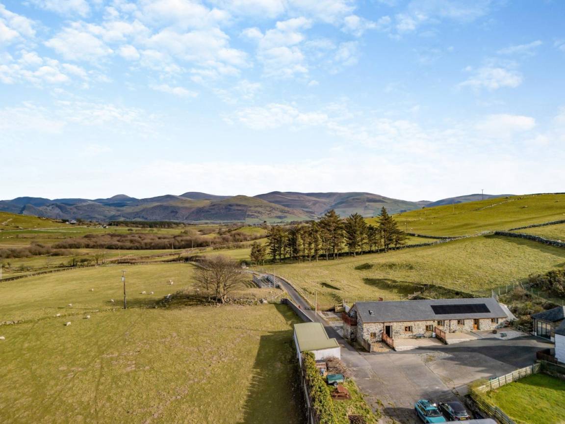 Cottage ∙ 2 Bedrooms ∙ 4 Guests - Tywyn