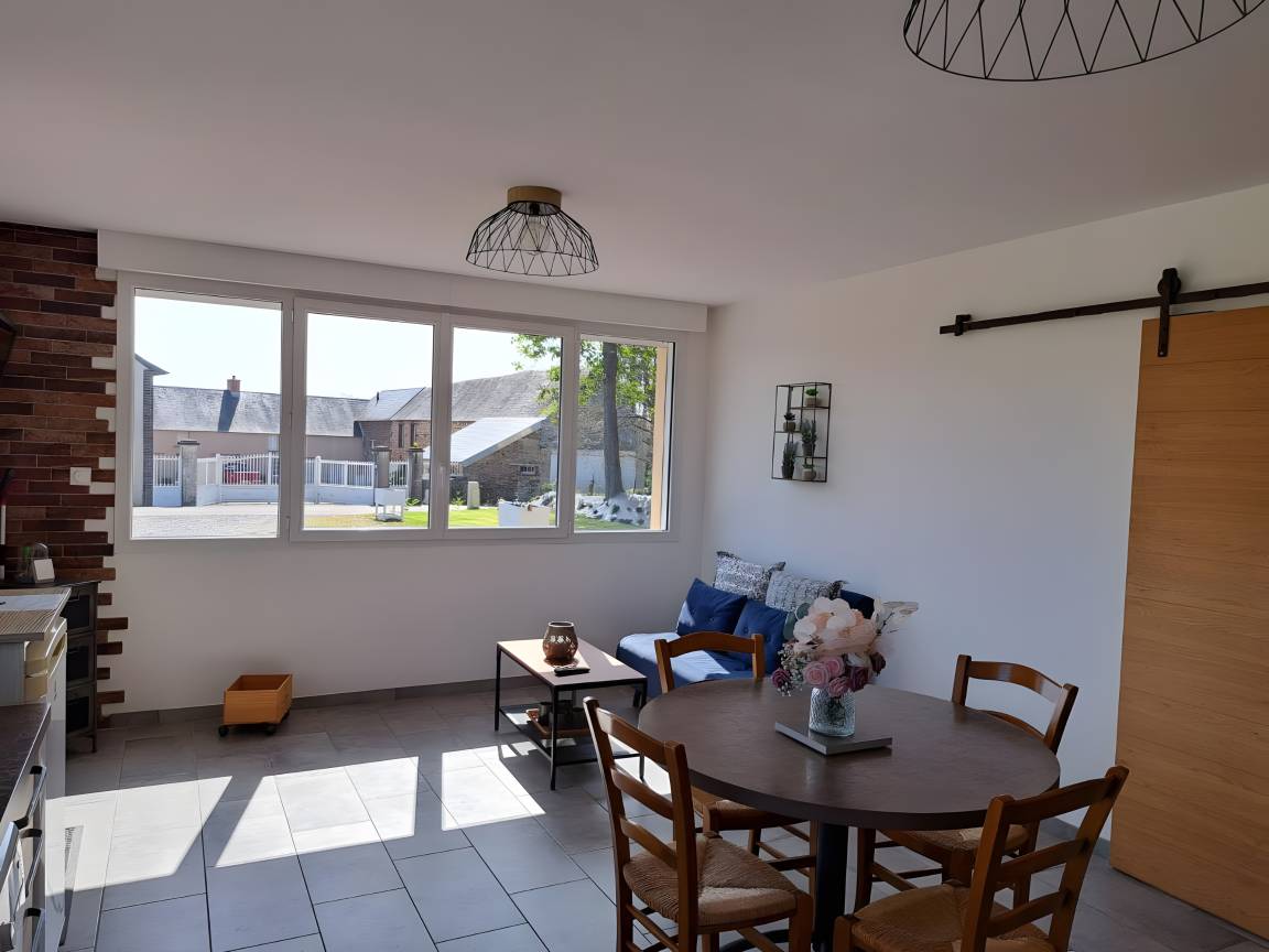 52 M² Huis ∙ 1 Slaapkamer ∙ 2 Gasten - Isigny-sur-Mer