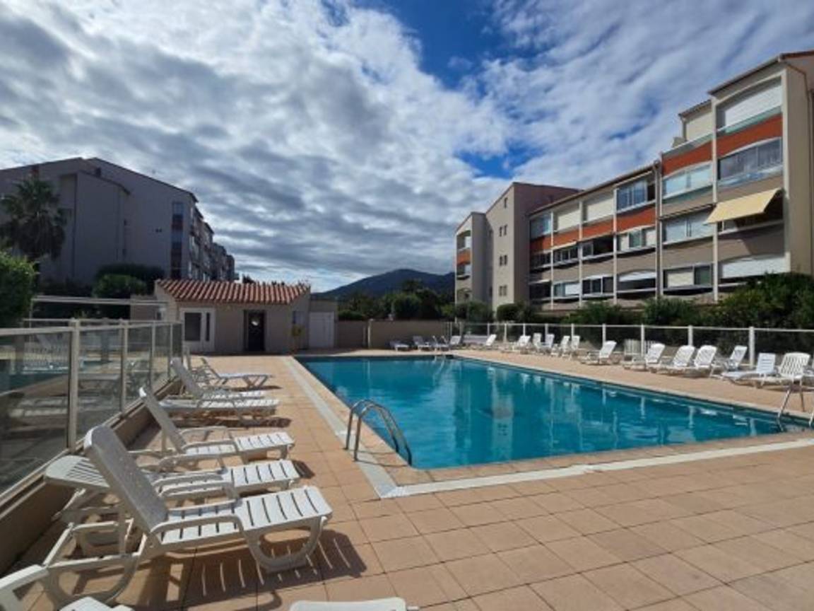 34 M² Apartamento ∙ 1 Habitación ∙ 4 Huéspedes - Colliure