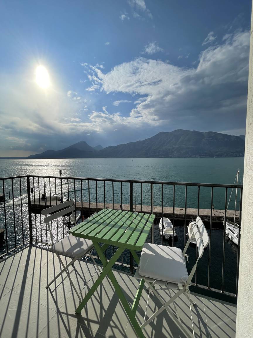 86 M² Apartment ∙ 2 Bedrooms ∙ 4 Guests - Torri del Benaco