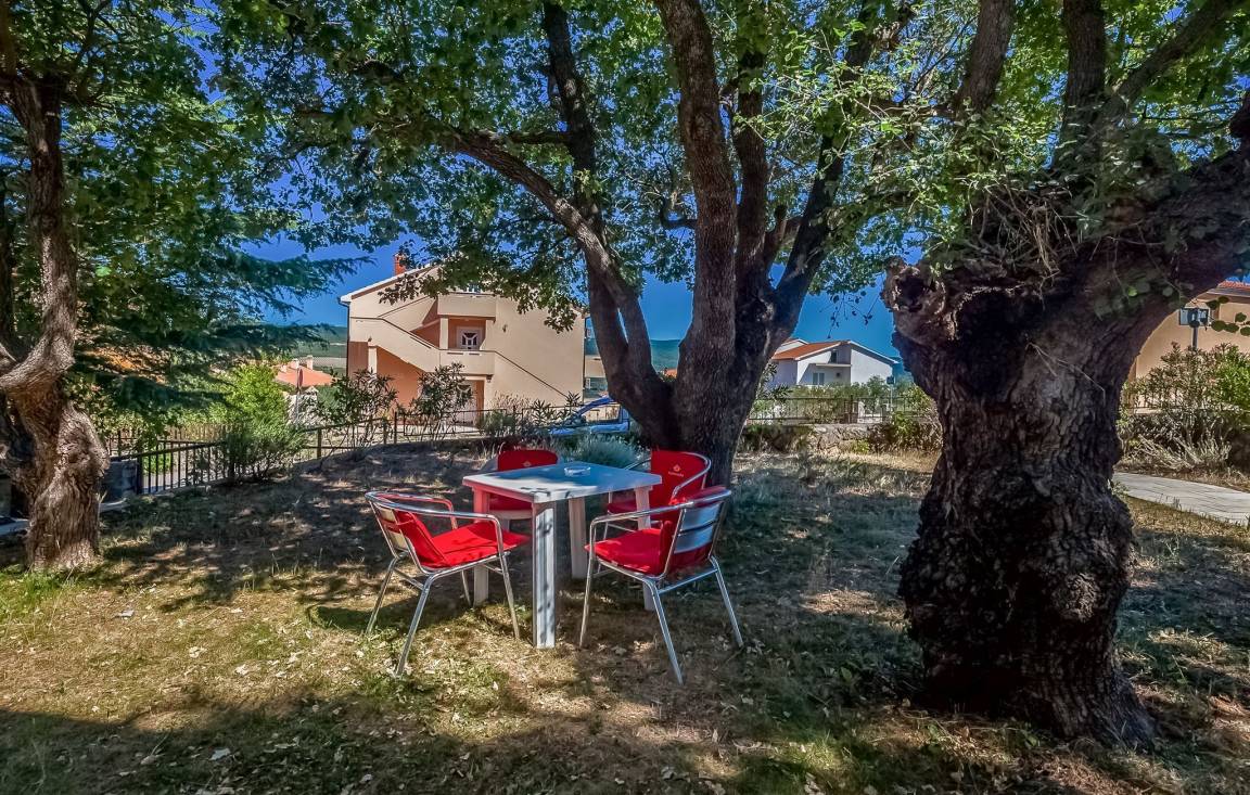 93 M² House ∙ 3 Bedrooms ∙ 5 Guests - Punat