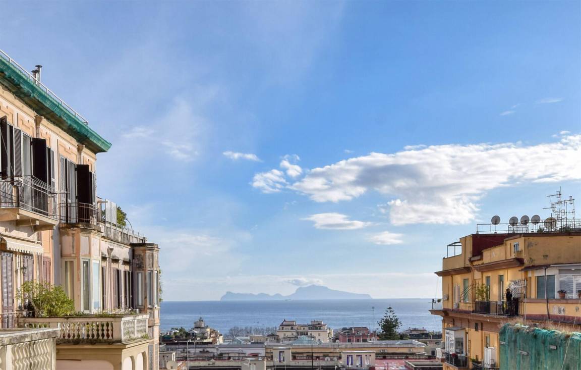 125 M² Apartment ∙ 2 Bedrooms ∙ 5 Guests - Naples