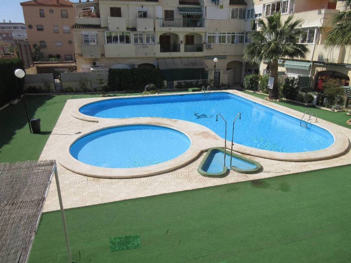 75 M² Casa ∙ 4 Habitaciones ∙ 10 Huéspedes - Torrevieja