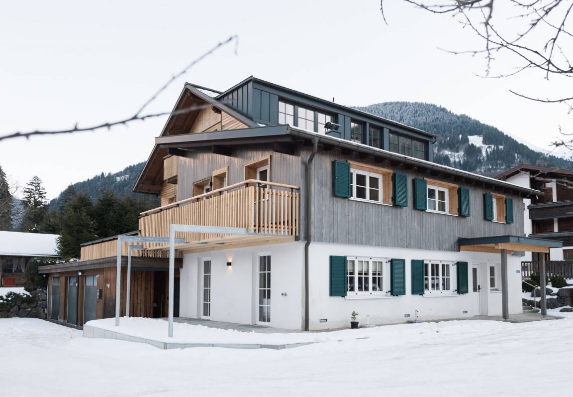 120 M² Appartement ∙ 4 Slaapkamers ∙ 10 Gasten - Tschagguns