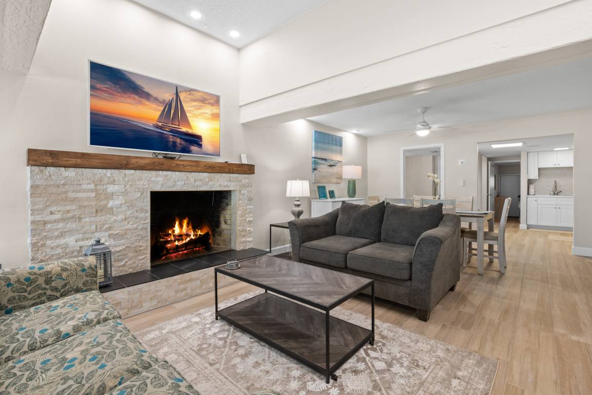 120 M² Condo ∙ 2 Bedrooms ∙ 6 Guests - St. Pete Beach, FL