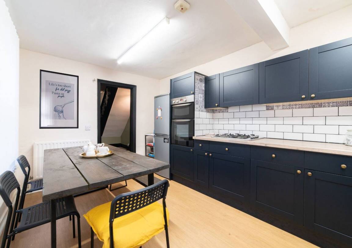 Casa ∙ 4 Habitaciones ∙ 10 Huéspedes - Liverpool, Reino Unido