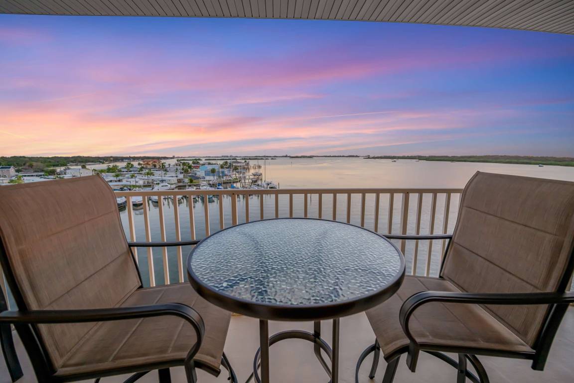 51 M² Apartment ∙ 1 Bedroom ∙ 4 Guests - St. Petersburg, FL