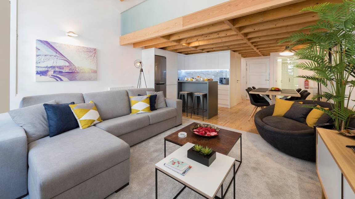 96 M² Apartamento ∙ 1 Habitación ∙ 4 Huéspedes - Oporto