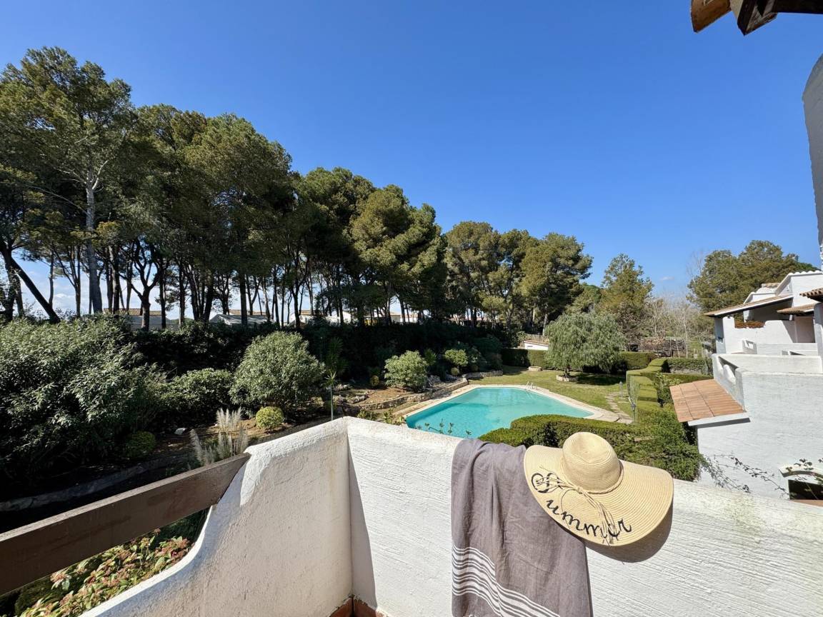 43 M² Apartamento ∙ 3 Habitaciones ∙ 6 Huéspedes - La Escala