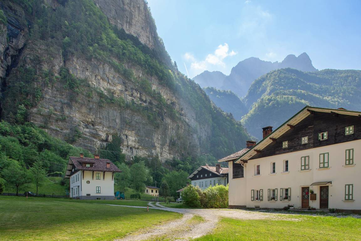 100 M² Ferienwohnung ∙ 6 Schlafzimmer ∙ 20 Gäste - Belluno