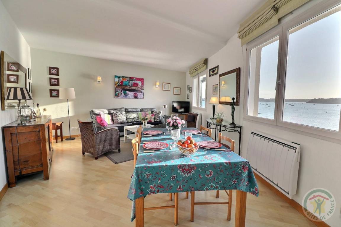 52 M² Gîte ∙ 2 Chambres ∙ 4 Personnes - La Richardais