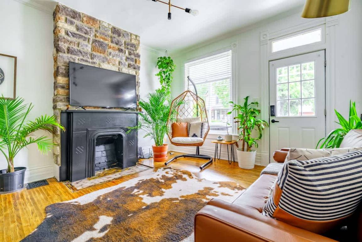 139 M² House ∙ 3 Bedrooms ∙ 11 Guests - Upper Arlington, OH