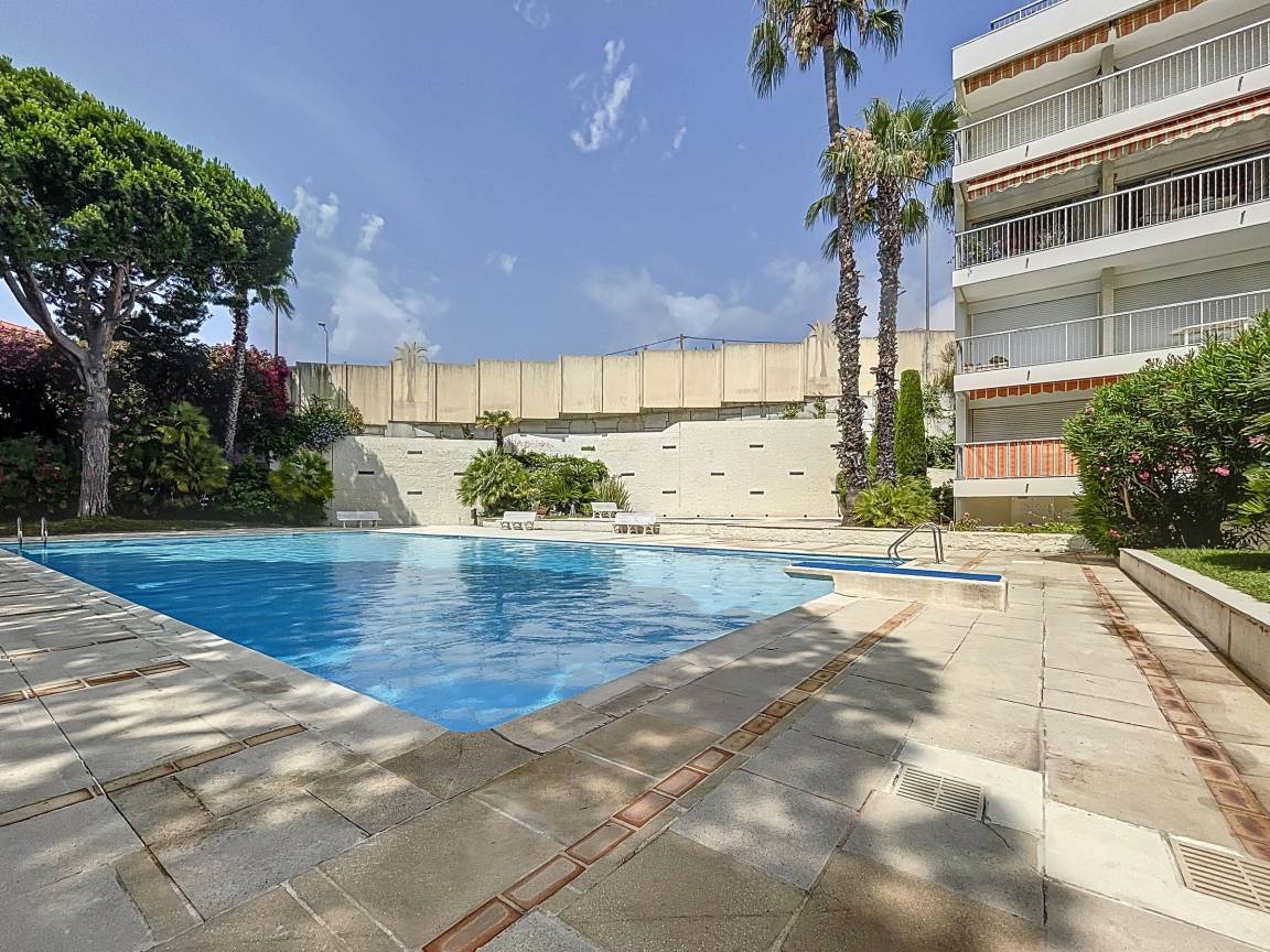 31 M² Studio Asunto ∙ 1 Makuuhuone ∙ 2 Vierasta - Vallauris