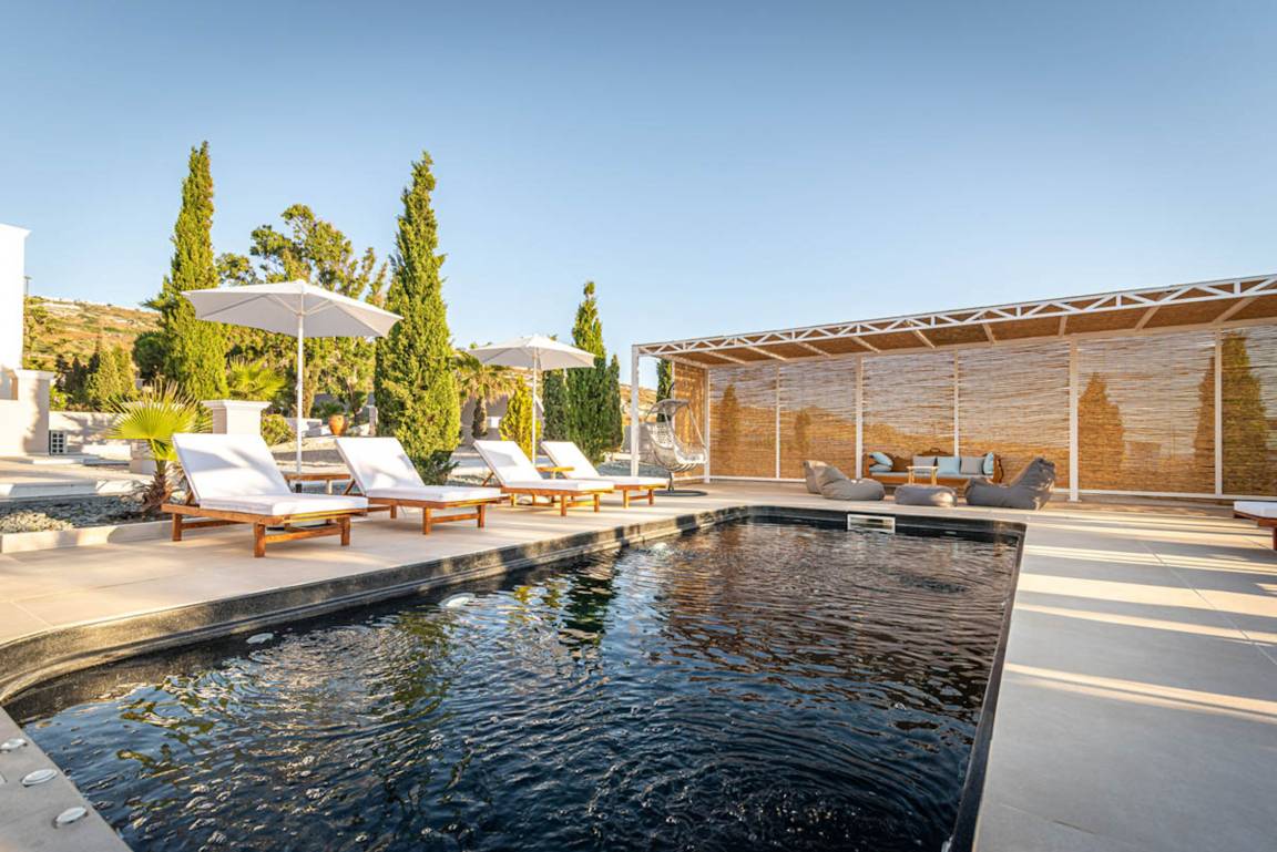 200 M² Villa ∙ 4 Slaapkamers ∙ 8 Gasten - Santorini