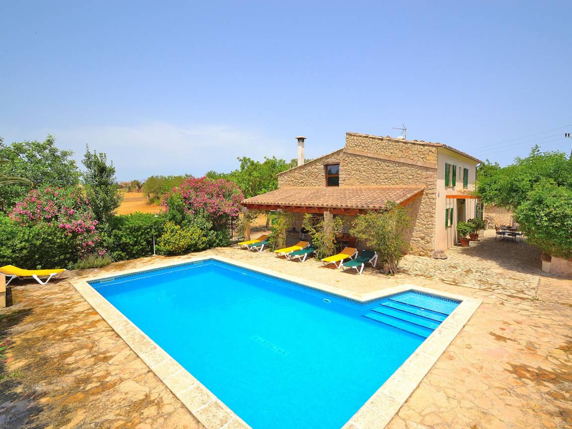 185 M² Casa Rural ∙ 3 Habitaciones ∙ 6 Huéspedes - Mallorca